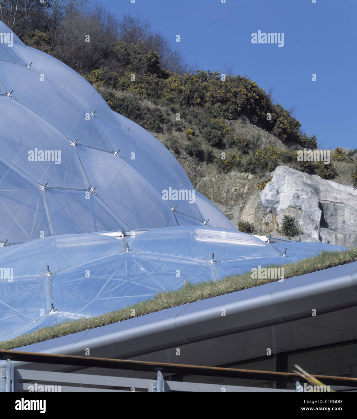 eden project detail of walkway/dome Stock Photo - Alamy