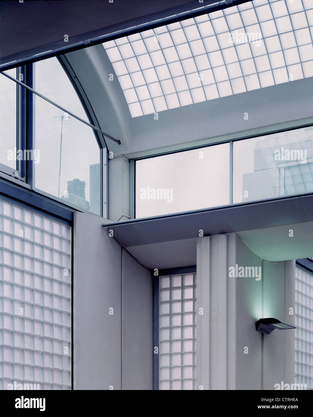 Pringle roof hi-res stock photography and images - Alamy