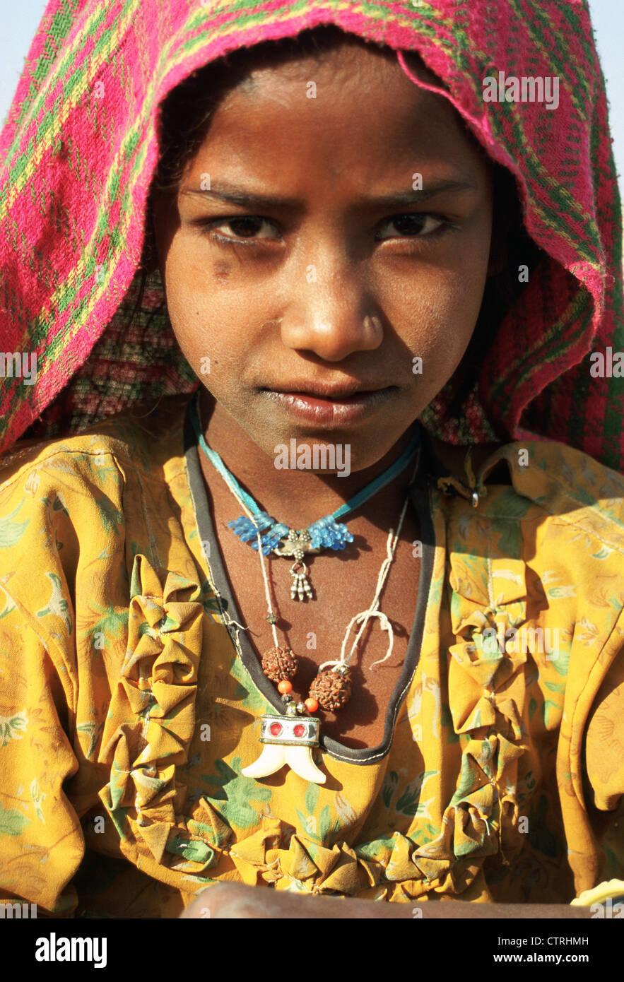 Indian low caste girl hi-res stock photography and images - Alamy
