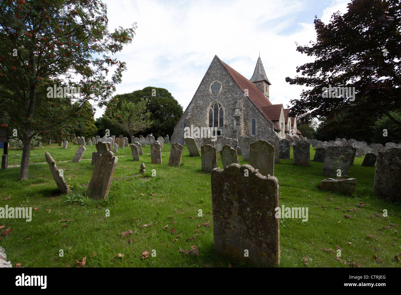 Village churchyard hi-res stock photography and images - Alamy
