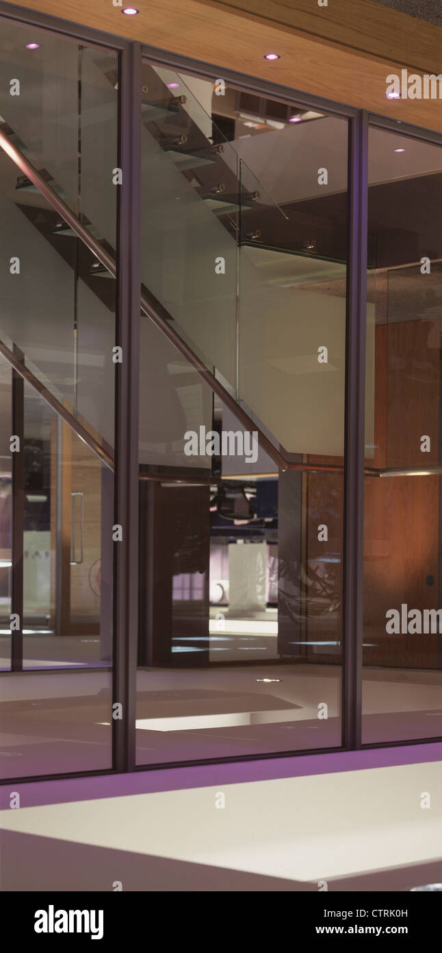 bloomberg offices fibre optics and stair purple Stock Photo - Alamy
