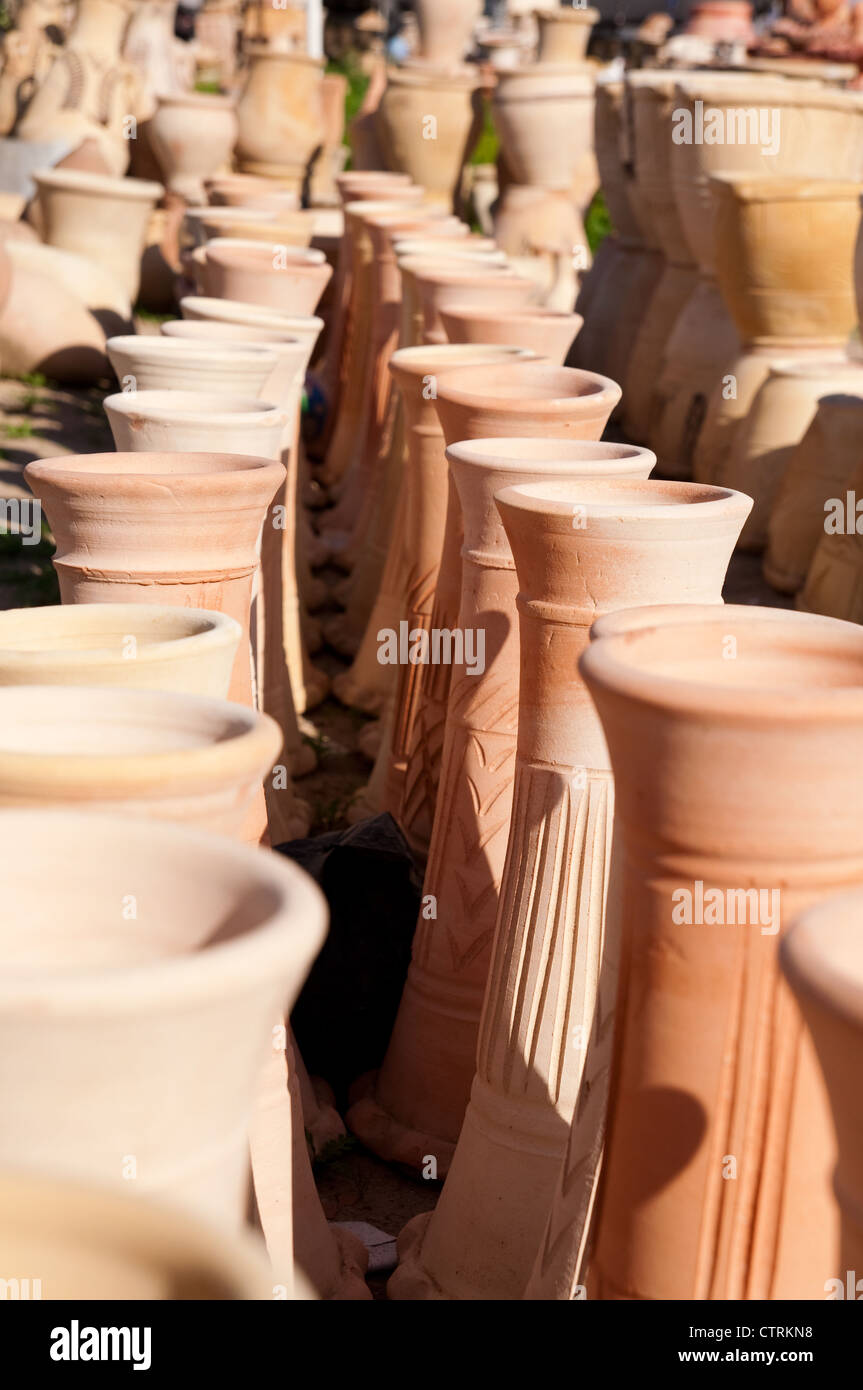 variety of pottery in middle east markets Stock Photo - Alamy