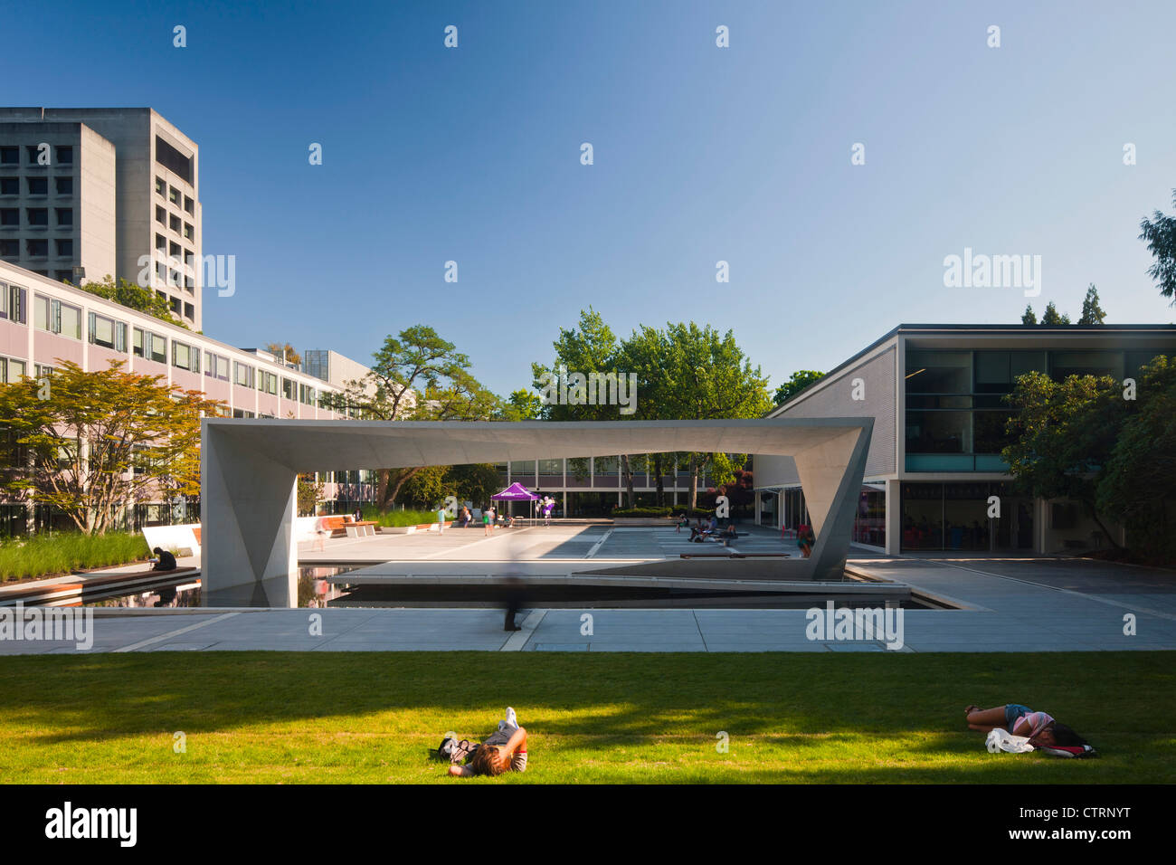 The Pavilion’S 50 Ft Span Consists Of A 7 In Thick Concrete Slab That ...