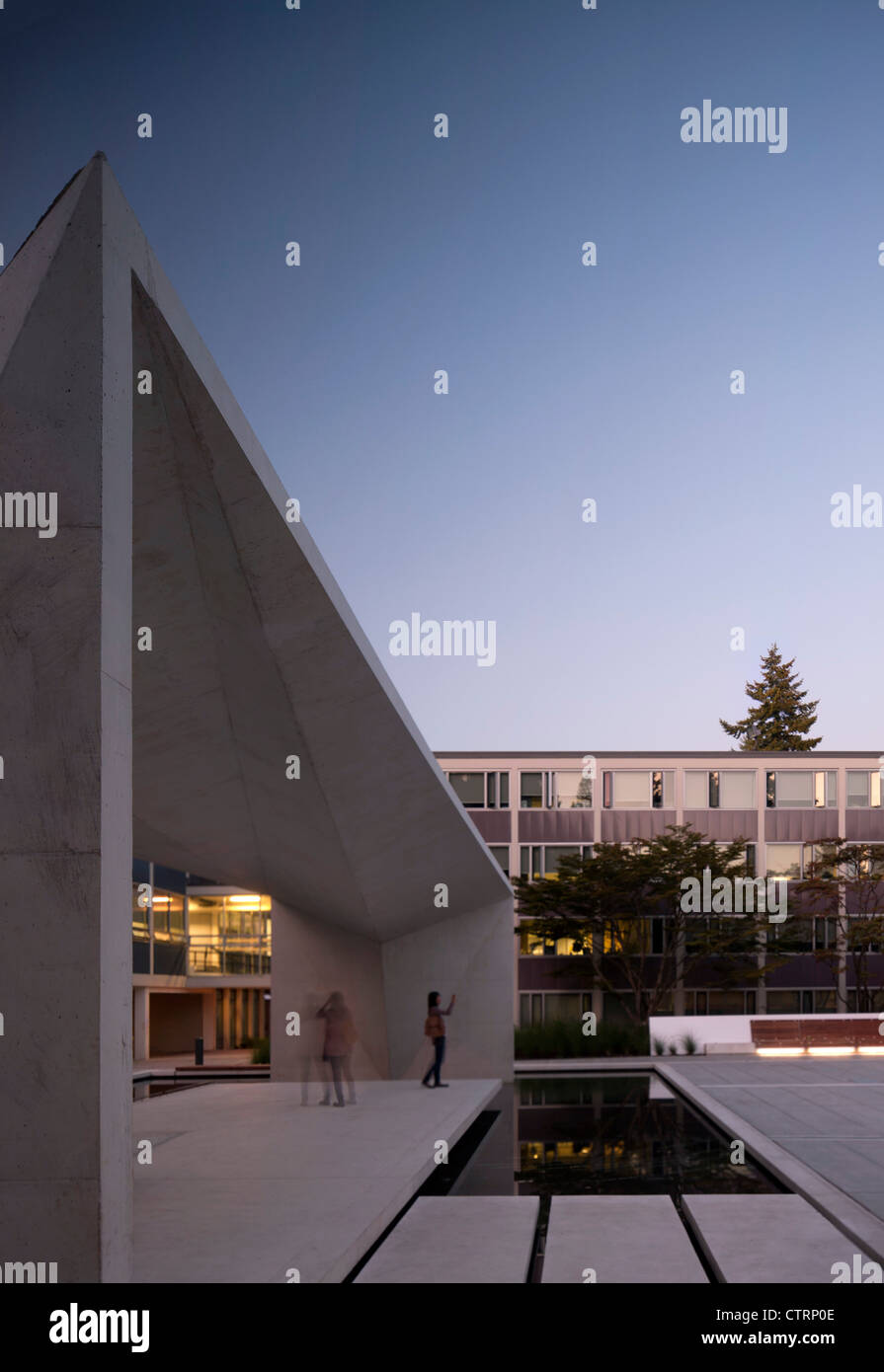 The Pavilion’S 50 Ft Span Consists Of A 7 In Thick Concrete Slab That ...