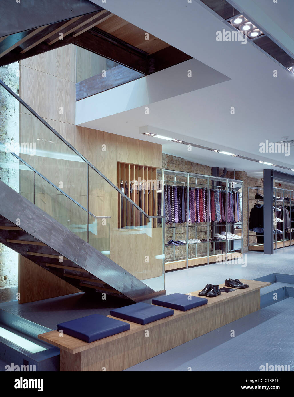 Basement rooms hi-res stock photography and images - Alamy