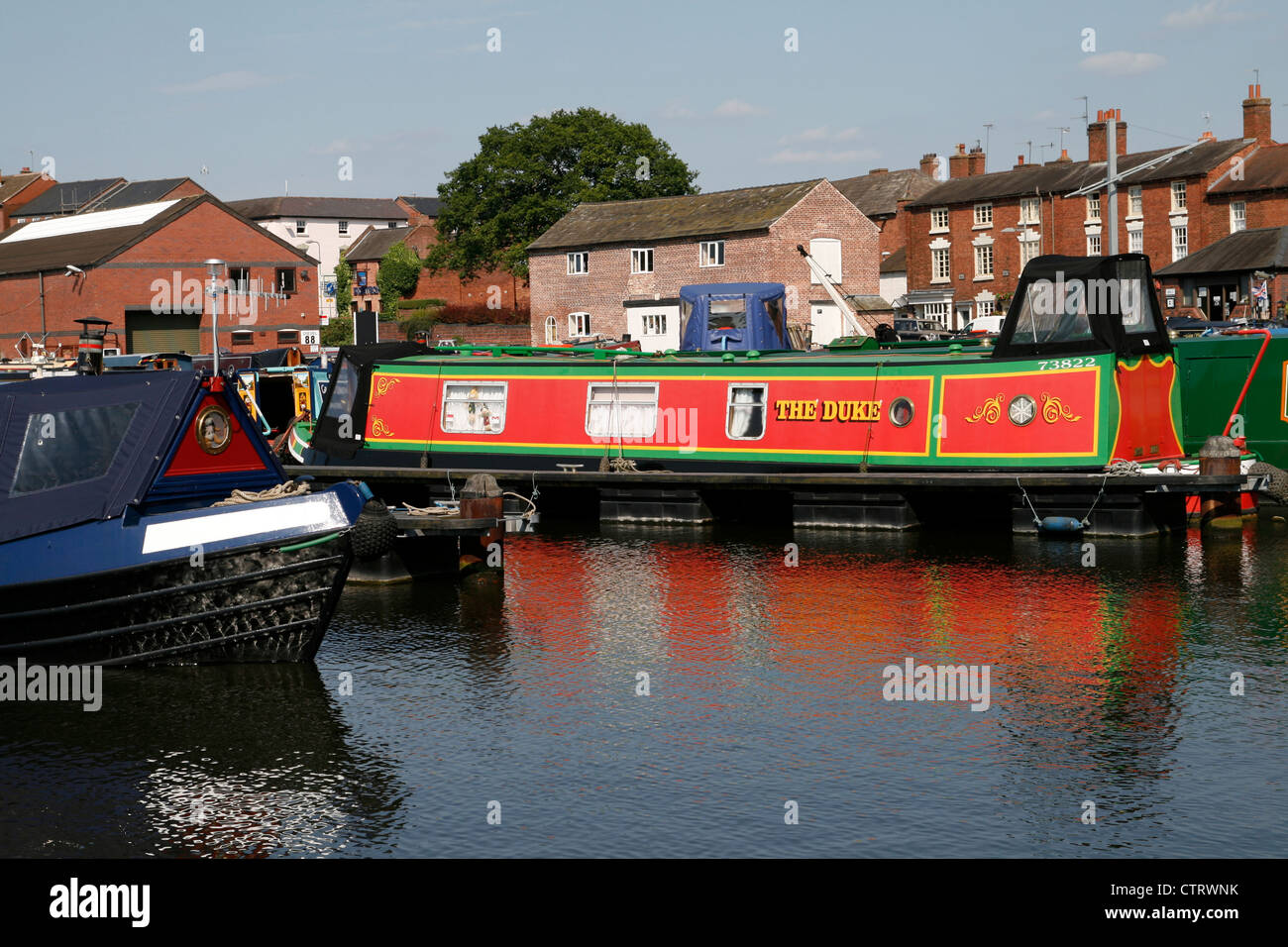 A narrow basin hi-res stock photography and images - Alamy