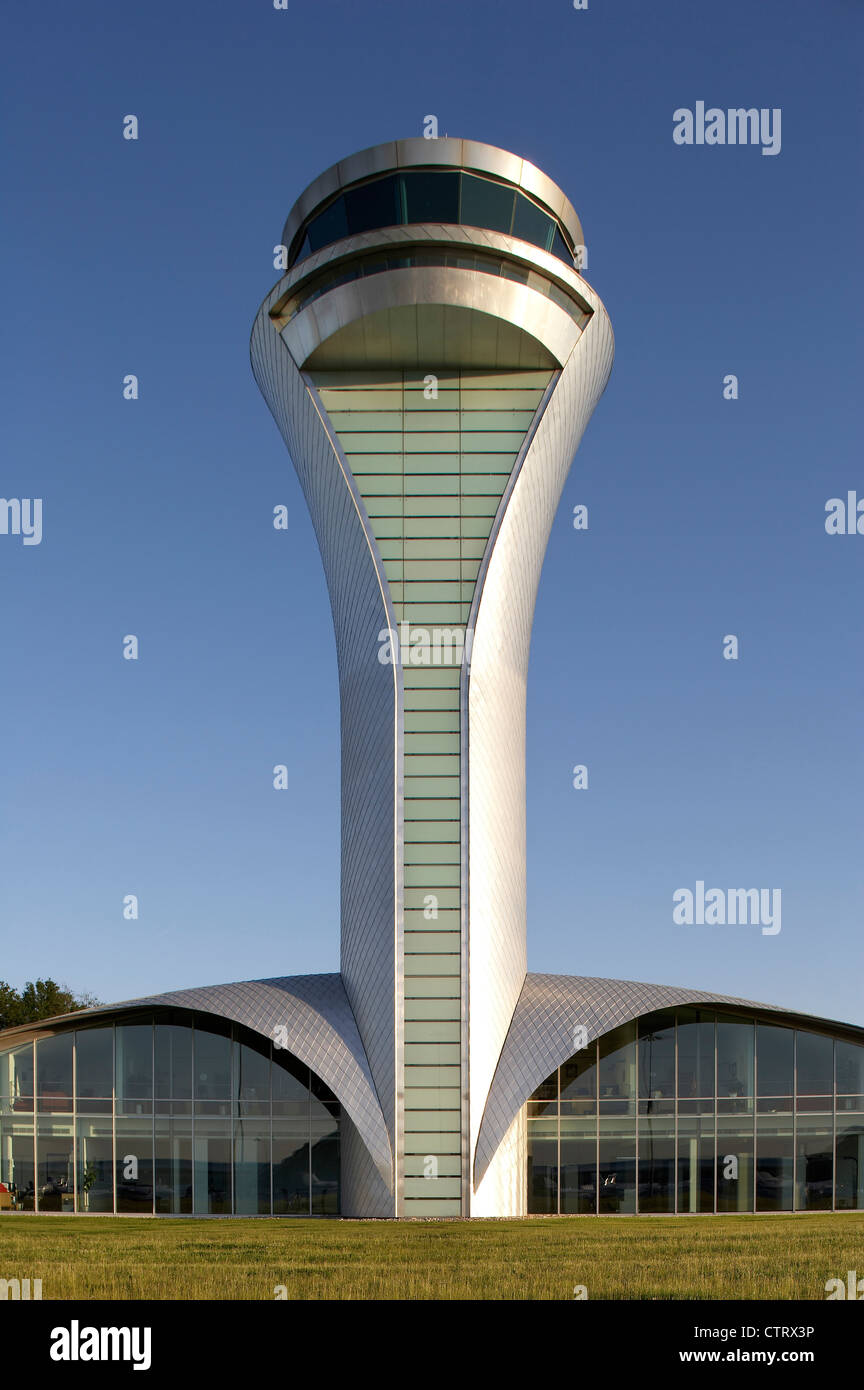 Airport tag hi-res stock photography and images - Alamy
