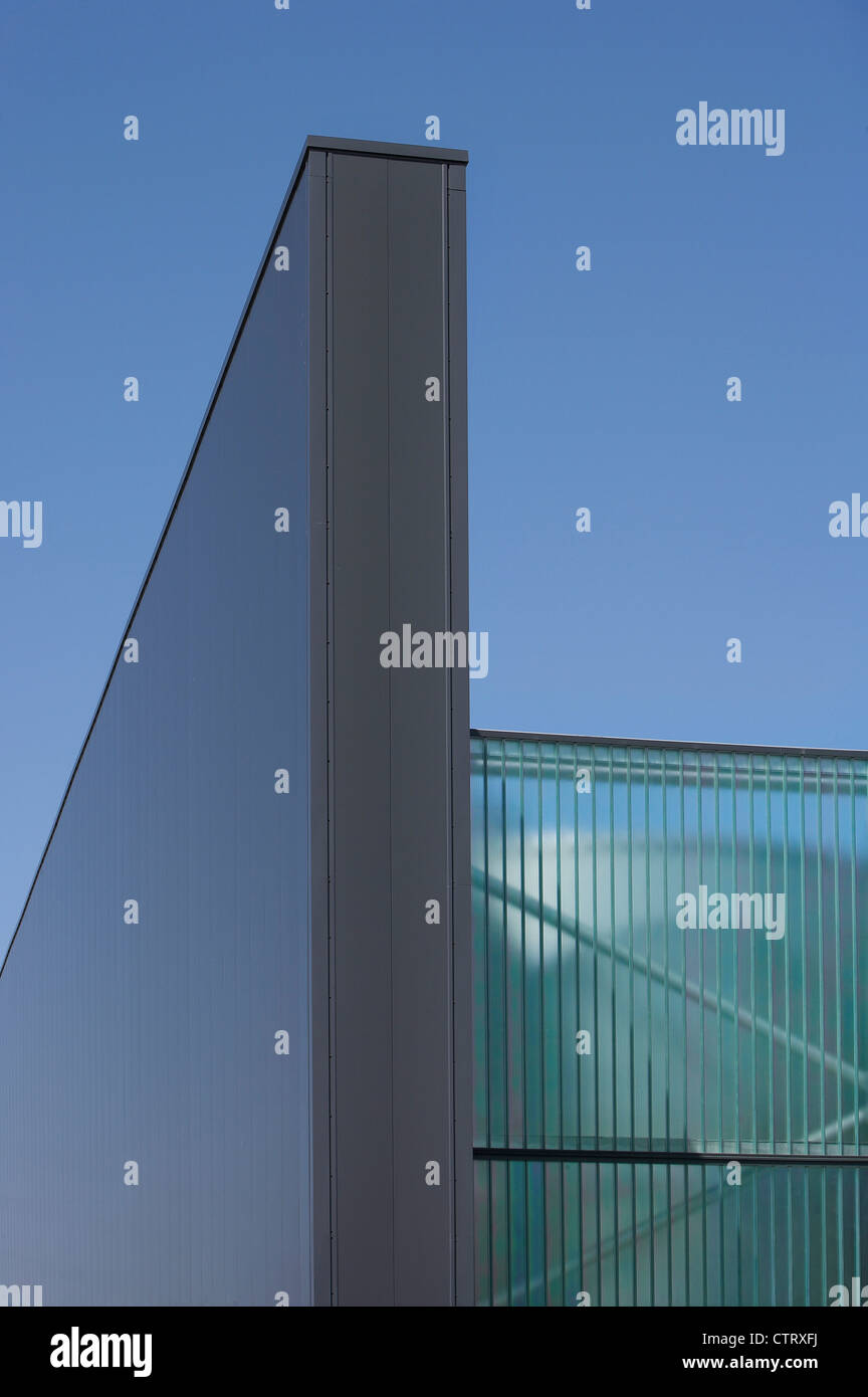 External cladding hi-res stock photography and images - Alamy