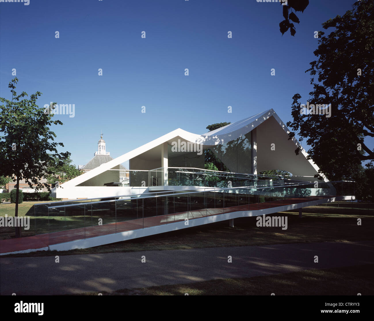 serpentine gallery pavilion overall exterior with coloured ramp Stock ...