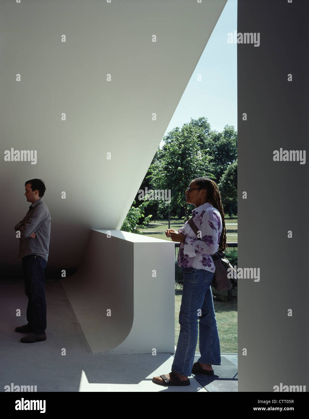 serpentine gallery pavilion people inside the pavilion Stock Photo - Alamy
