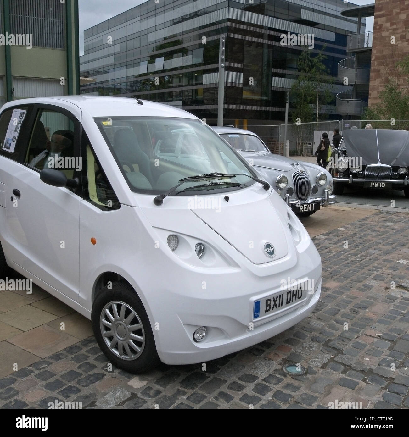 Fuel cell car hi-res stock photography and images - Alamy