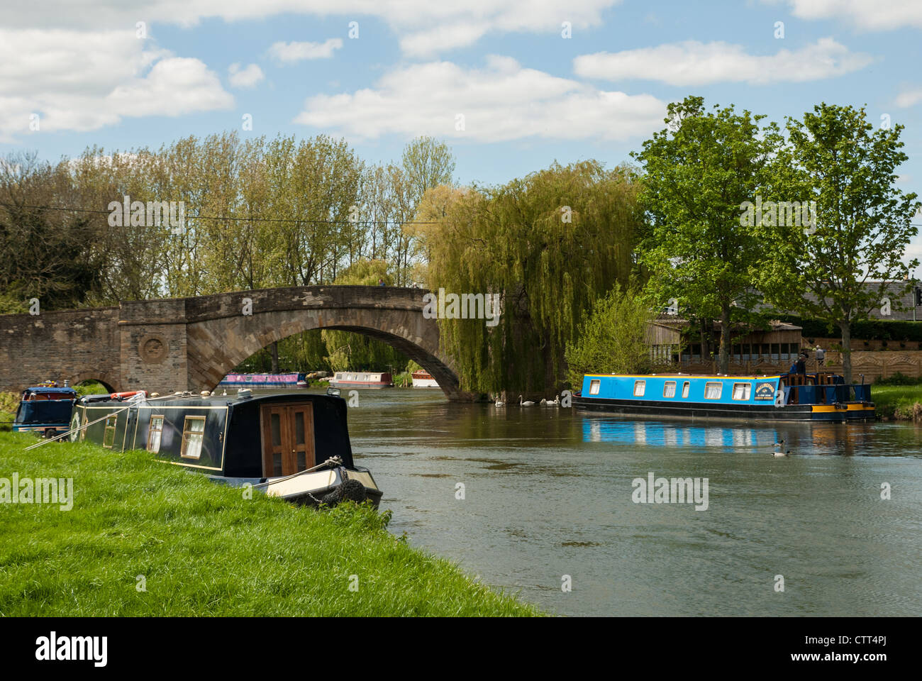 Lechlade river summer hi-res stock photography and images - Alamy