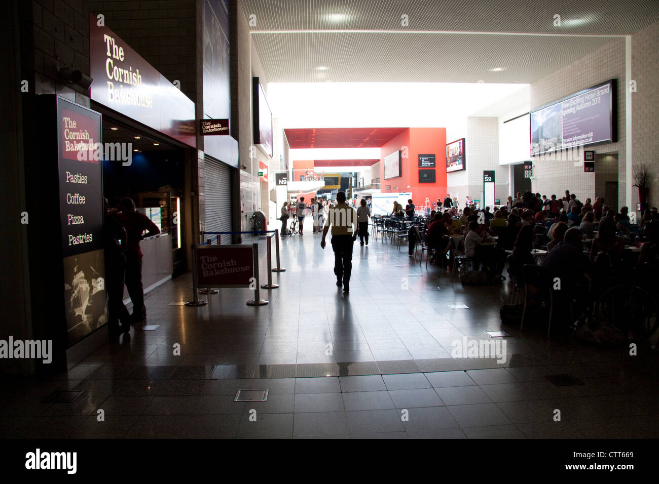 The main concourse at the Excel exhibition Centre in London Stock Photo ...