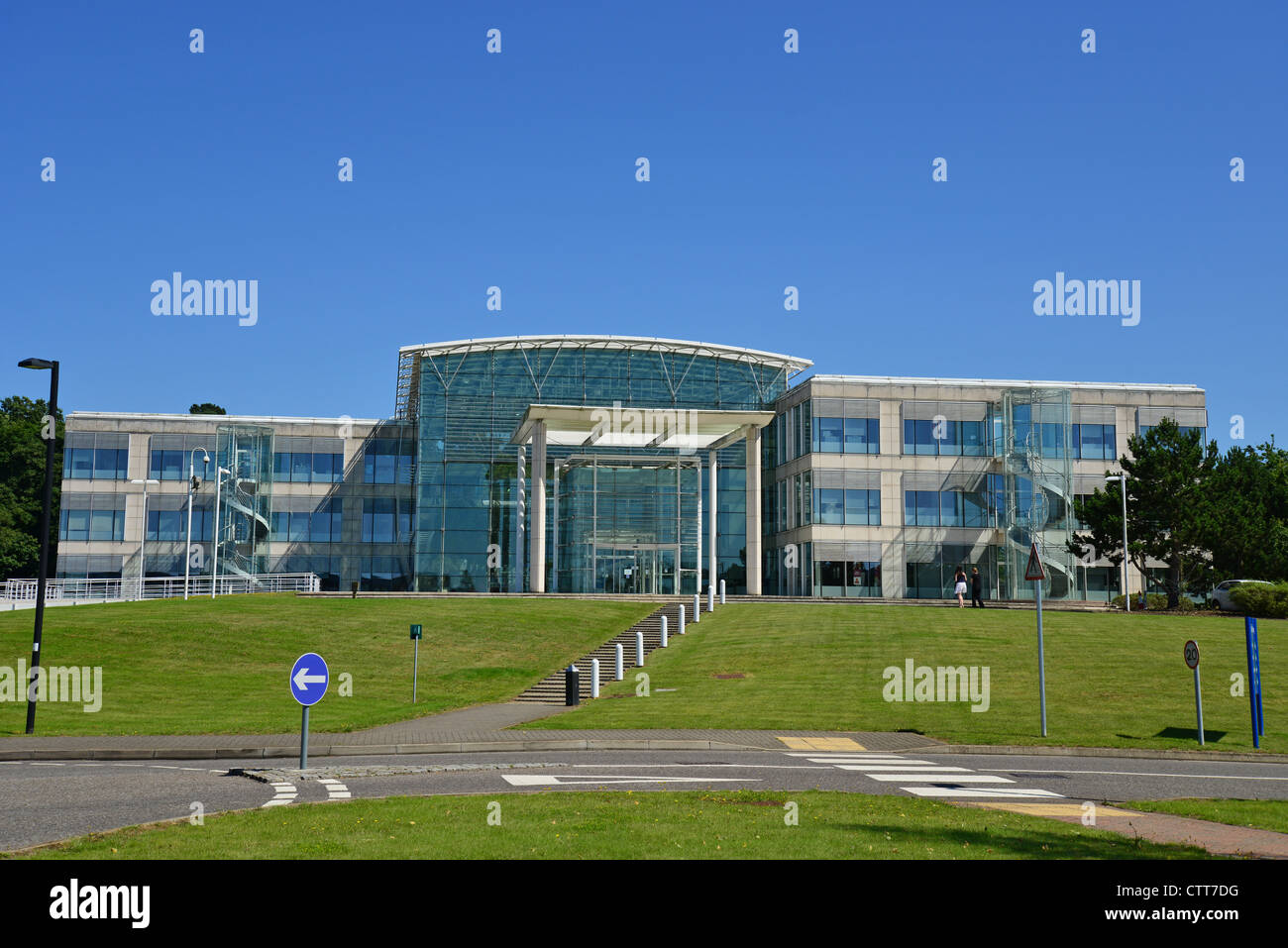 Proctor & Gamble UK headquarters, The Heights, Brooklands, Weybridge ...