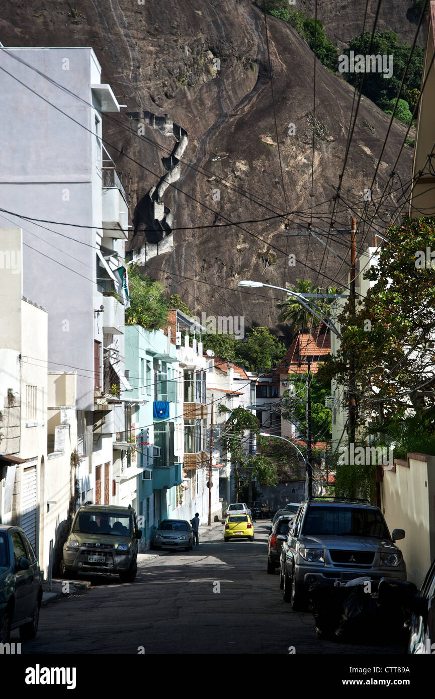 Rio streets brazil hi-res stock photography and images - Alamy