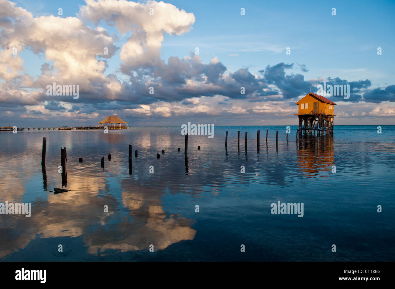 Ambergris caye hi-res stock photography and images - Alamy