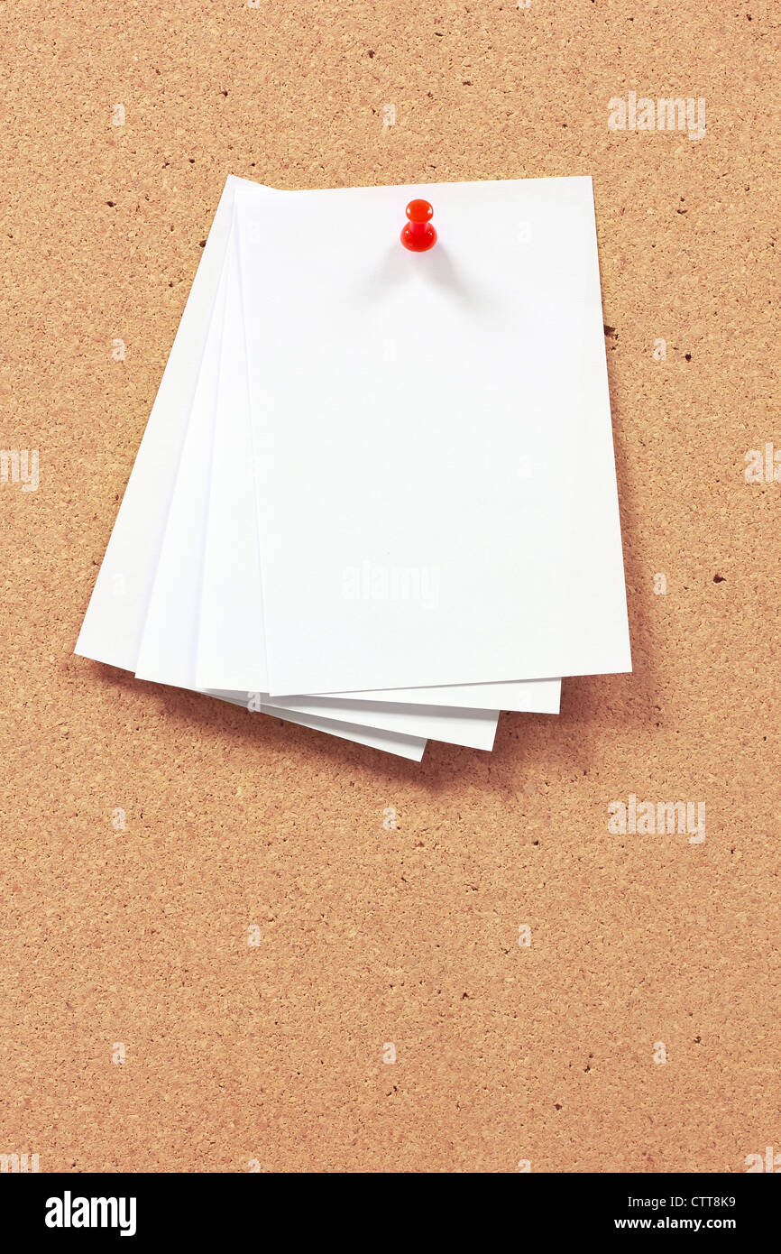 paper note on bulletin board, cork board Stock Photo - Alamy