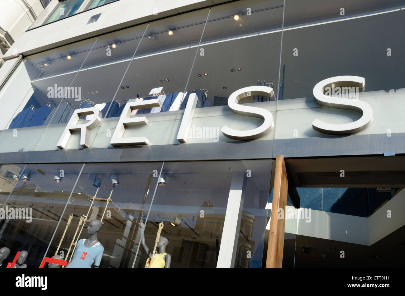 Reiss fashion store shop hi-res stock photography and images - Alamy