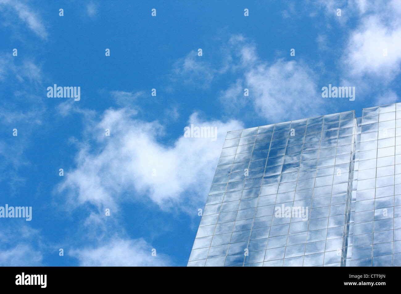 Blue building architecture hi-res stock photography and images - Alamy
