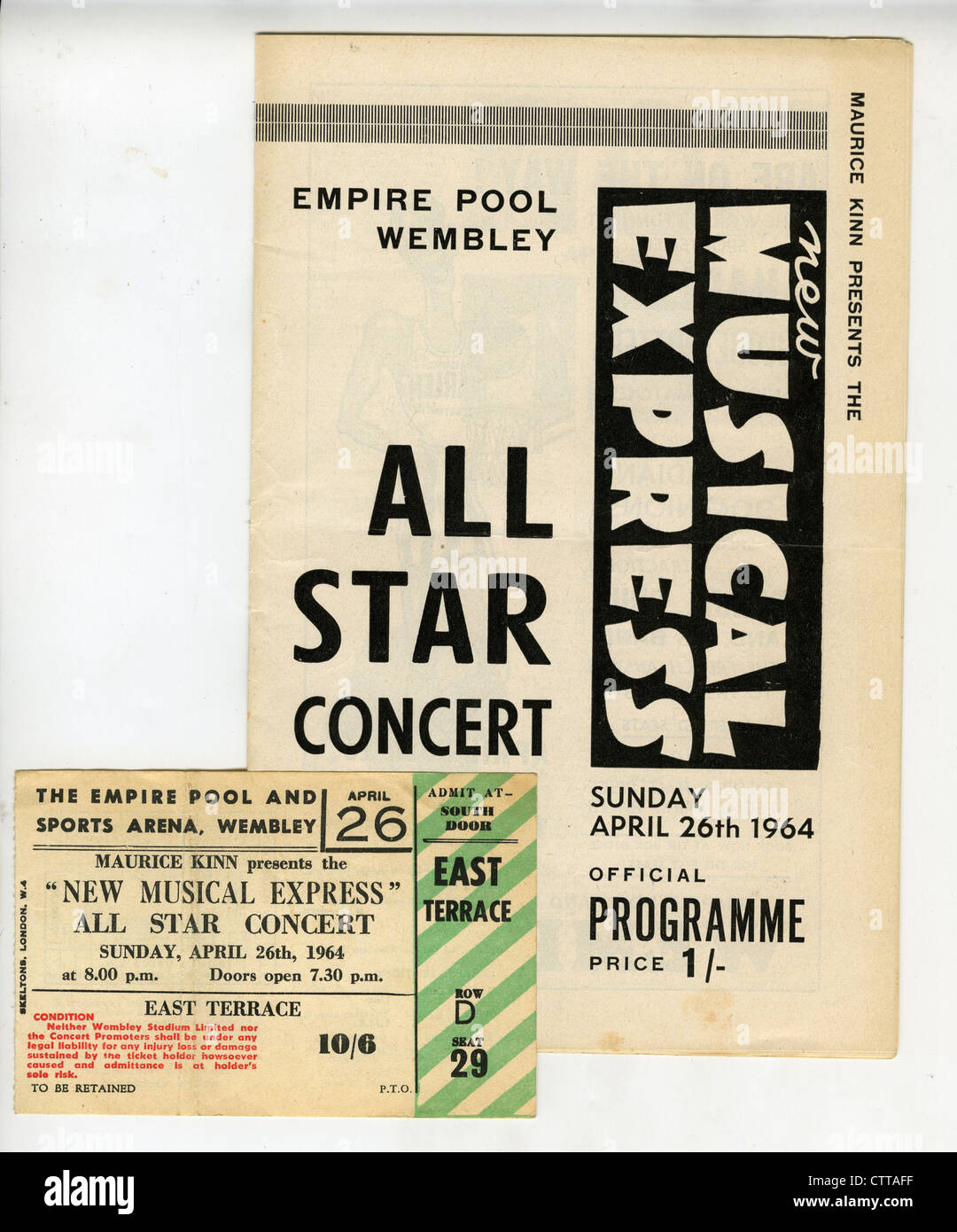 Beatles concert 1964 hi-res stock photography and images - Alamy