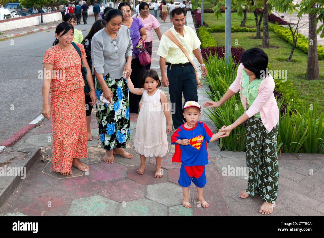 Burmese family, Yangon, Myanmar Stock Photo - Alamy