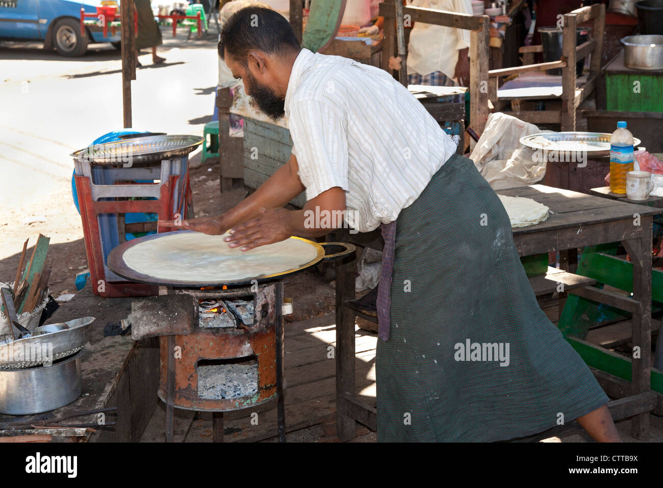 Street vendor, Yangon. Myanmar Stock Photo - Alamy