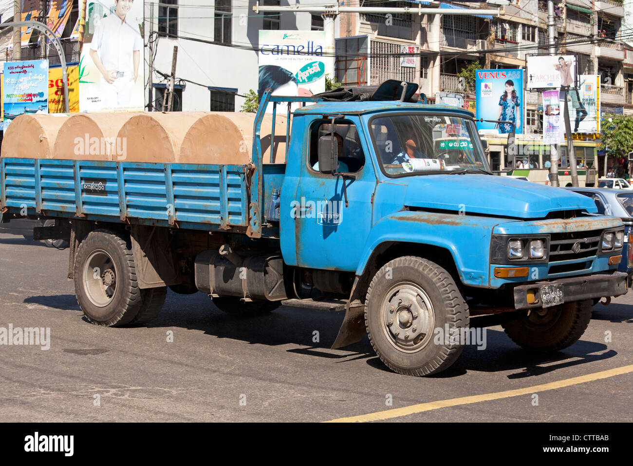 Burma myanmar truck vehicle hi-res stock photography and images - Alamy
