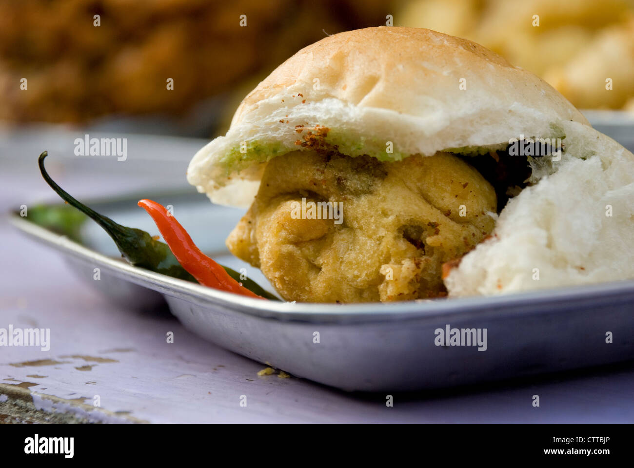 Vada pav and india hi-res stock photography and images - Alamy