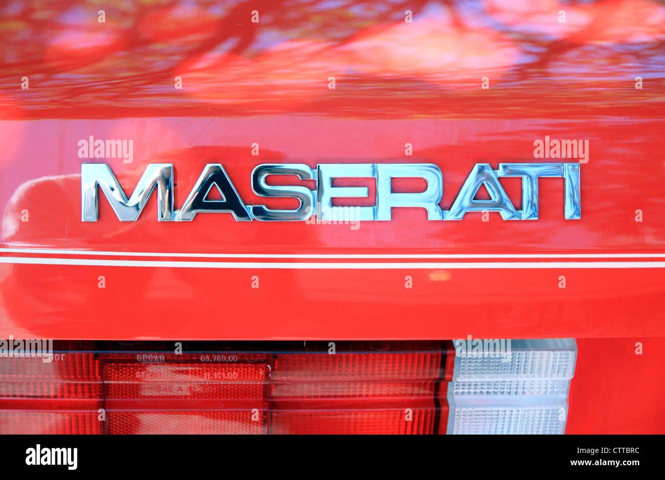 Maserati symbol hi-res stock photography and images - Alamy