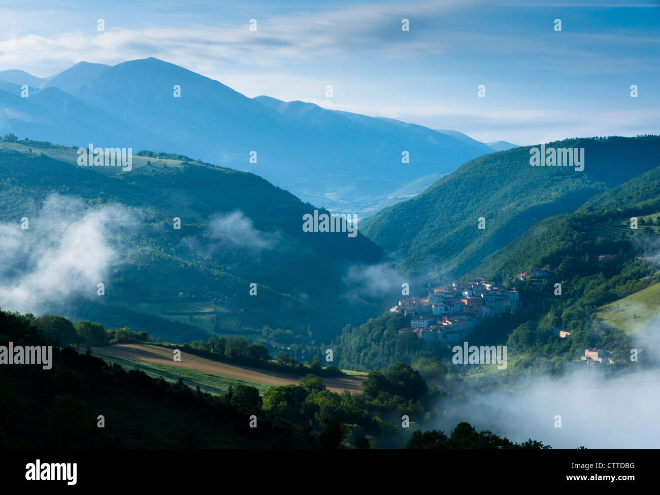 View of Preci, Umbria, Italy Stock Photo - Alamy