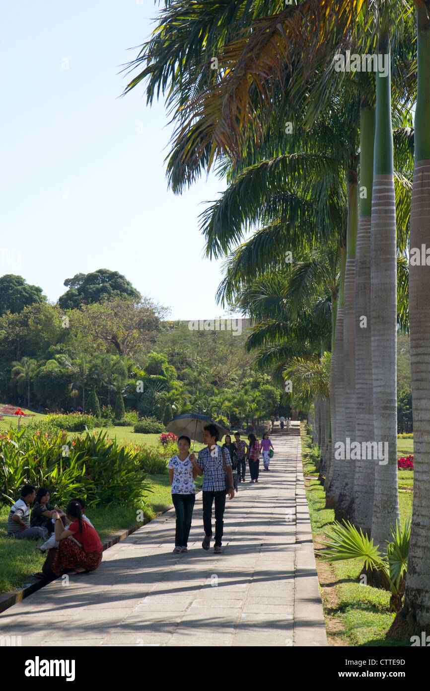 Yangon city hi-res stock photography and images - Alamy