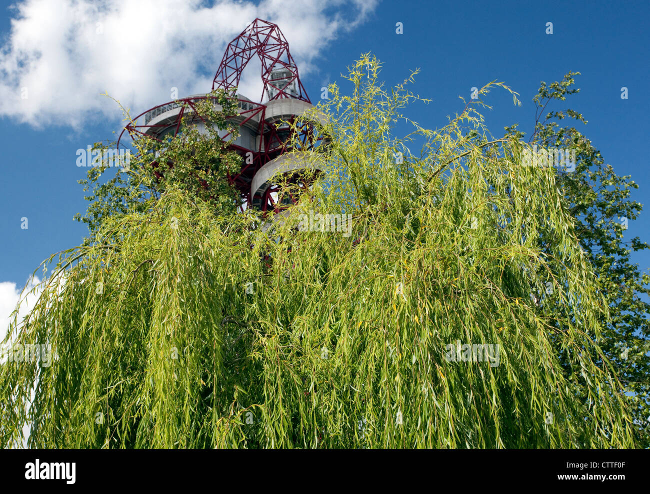 Arcelormittal Orbit Tower High Resolution Stock Photography and Images ...
