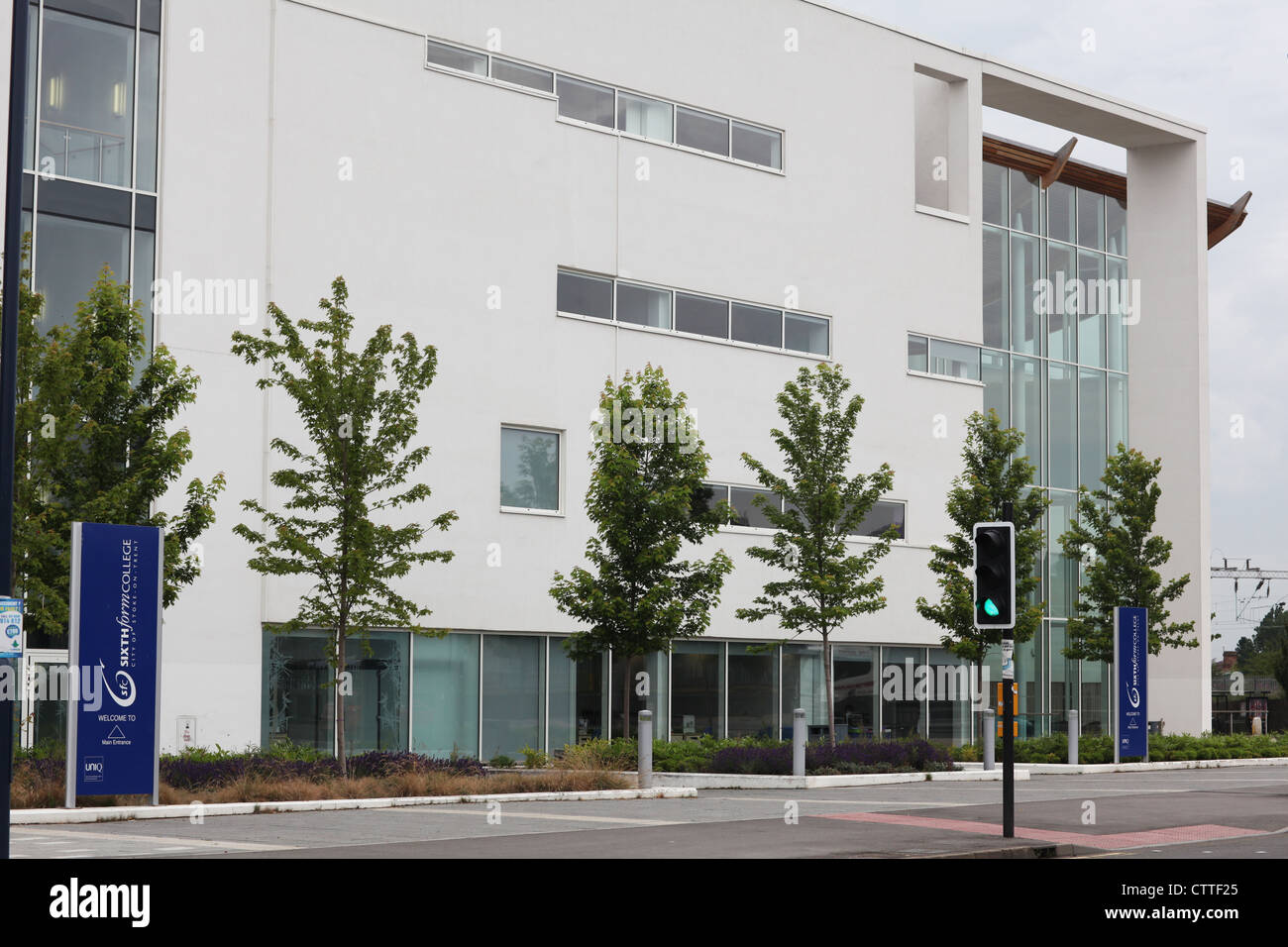 6th form hi-res stock photography and images - Alamy