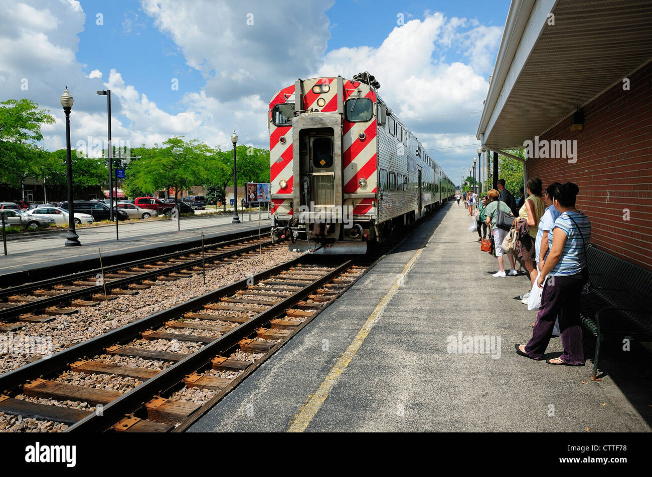Inbound train hi-res stock photography and images - Alamy