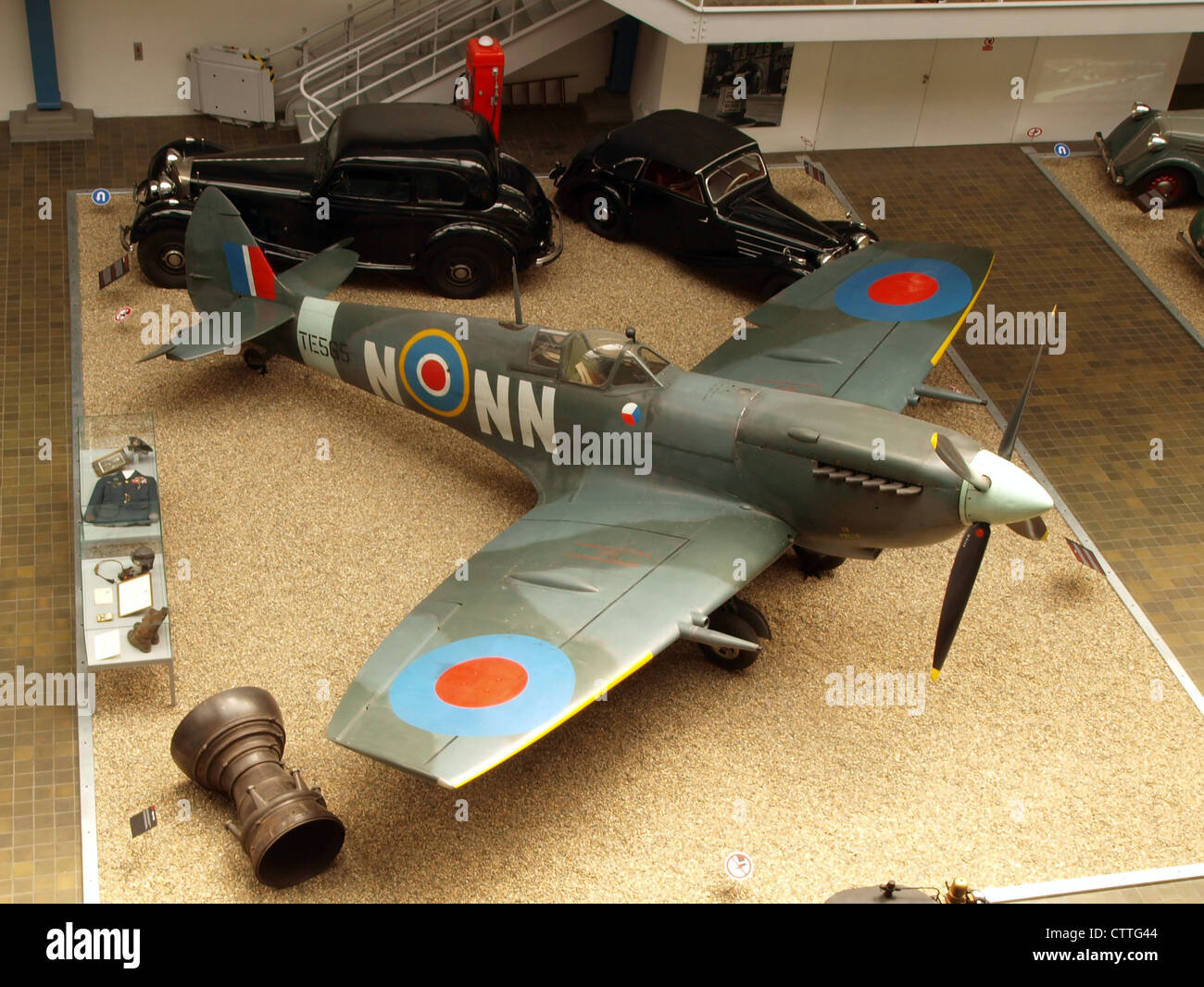 Spitfire mk v hi-res stock photography and images - Alamy