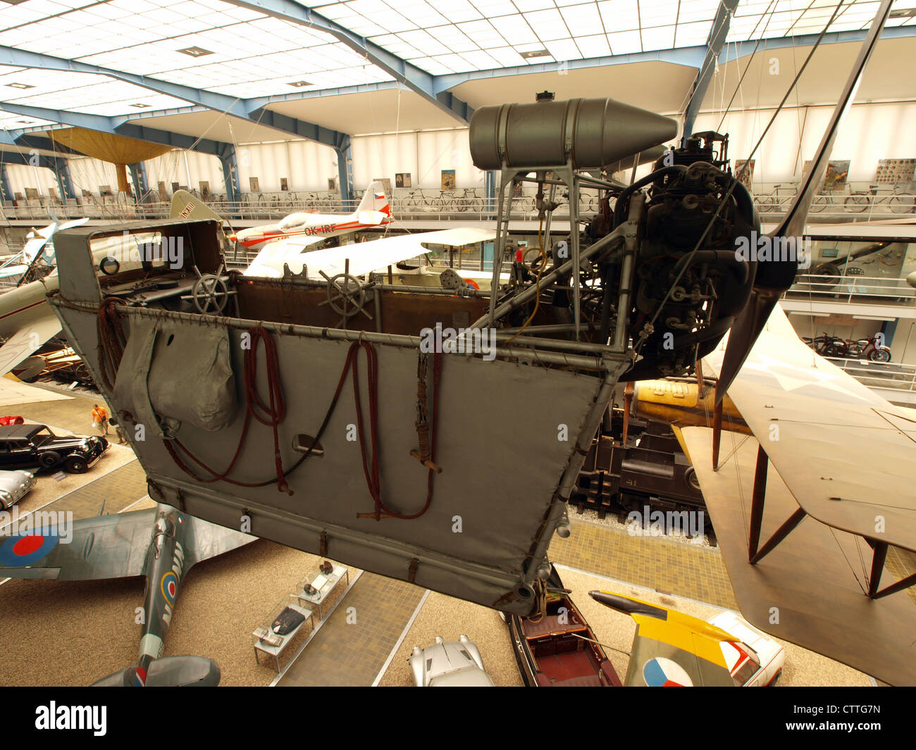 Engine Nacelle Stock Photos & Engine Nacelle Stock Images - Alamy