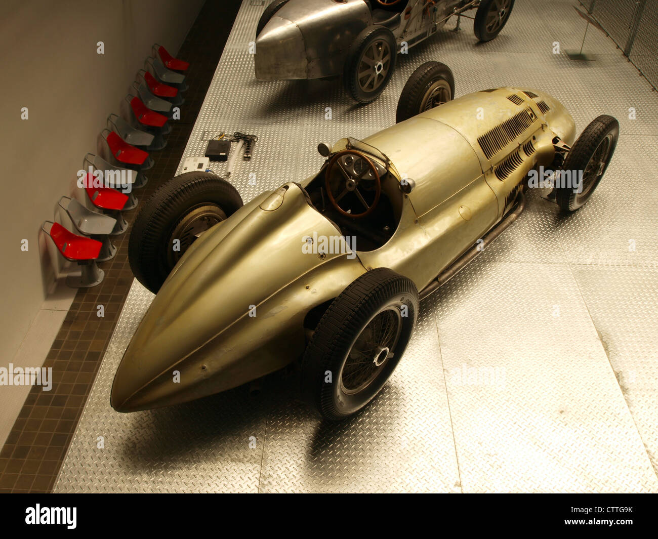 Mercedes w154 hi-res stock photography and images - Alamy