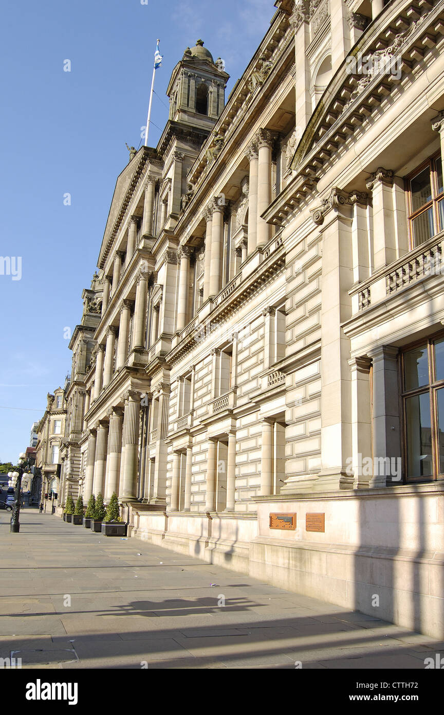 Facade of the City Chambers building in Glasgow, Scotland Stock Photo ...