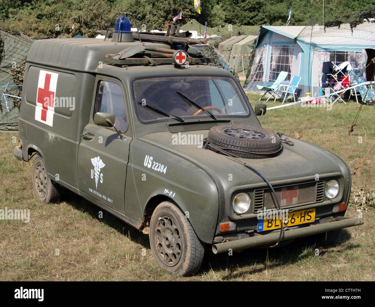 Renault F4R6 Ambulance (1985) (owner Paul Klaassen Stock Photo - Alamy