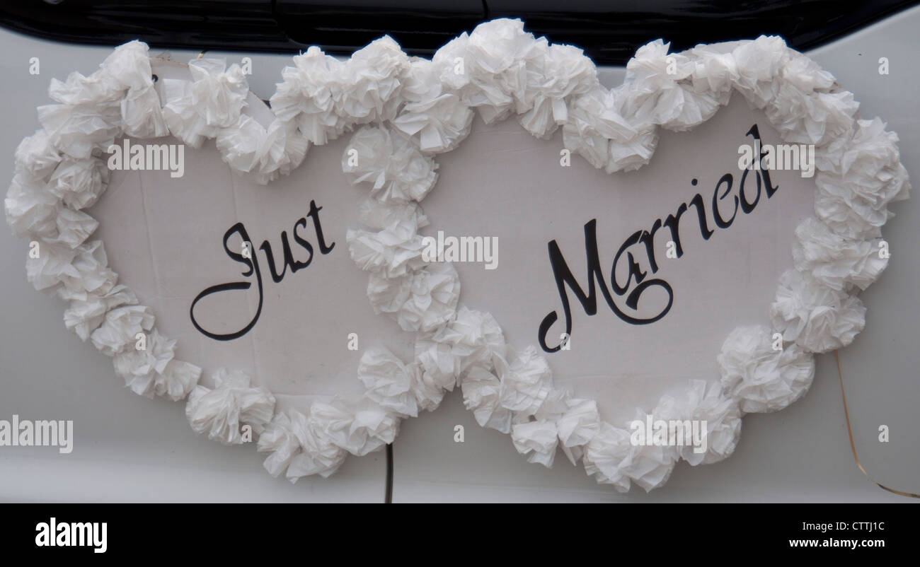 Photo of a just married sign Stock Photo - Alamy