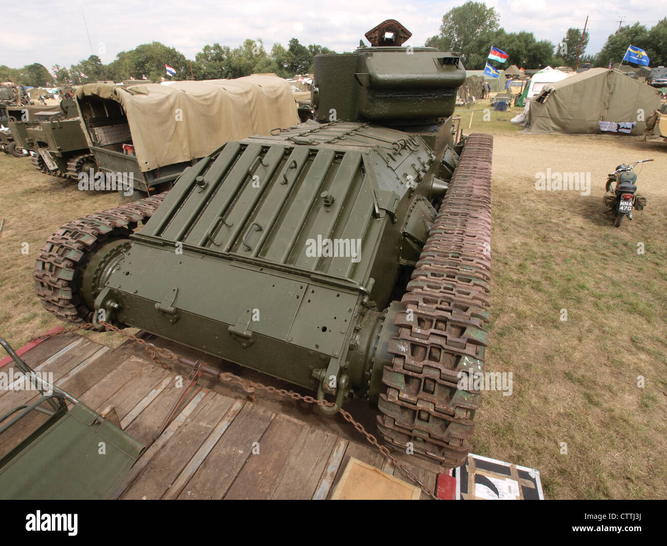 World war 2 british tank hi-res stock photography and images - Alamy