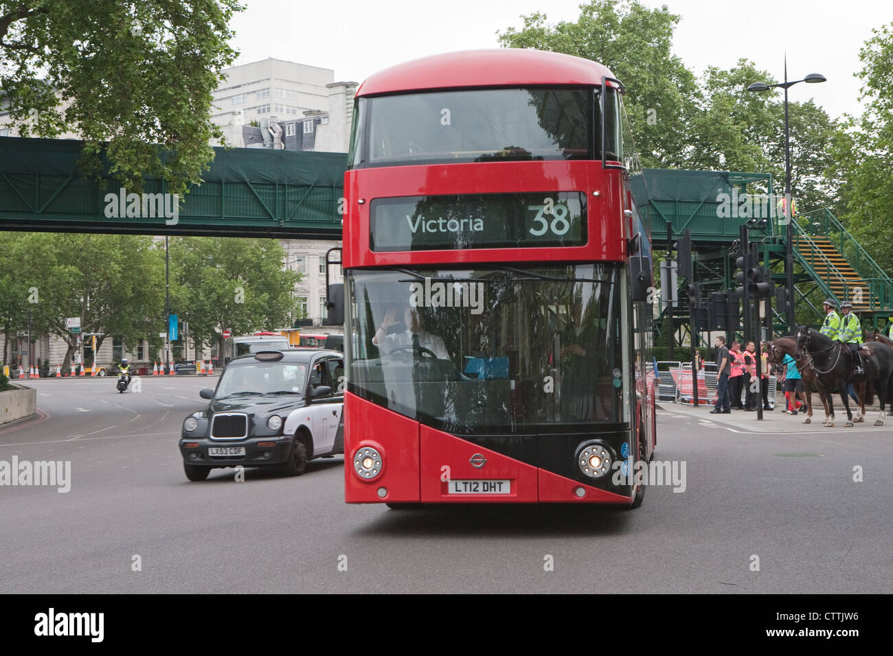 Number 38 bus hi-res stock photography and images - Alamy