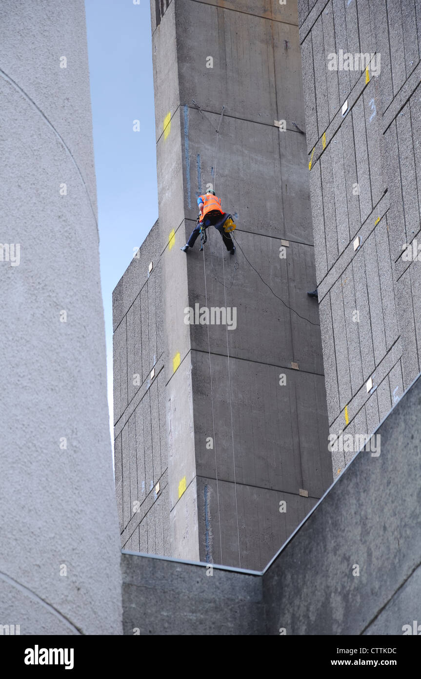 Working at height hi-res stock photography and images - Alamy
