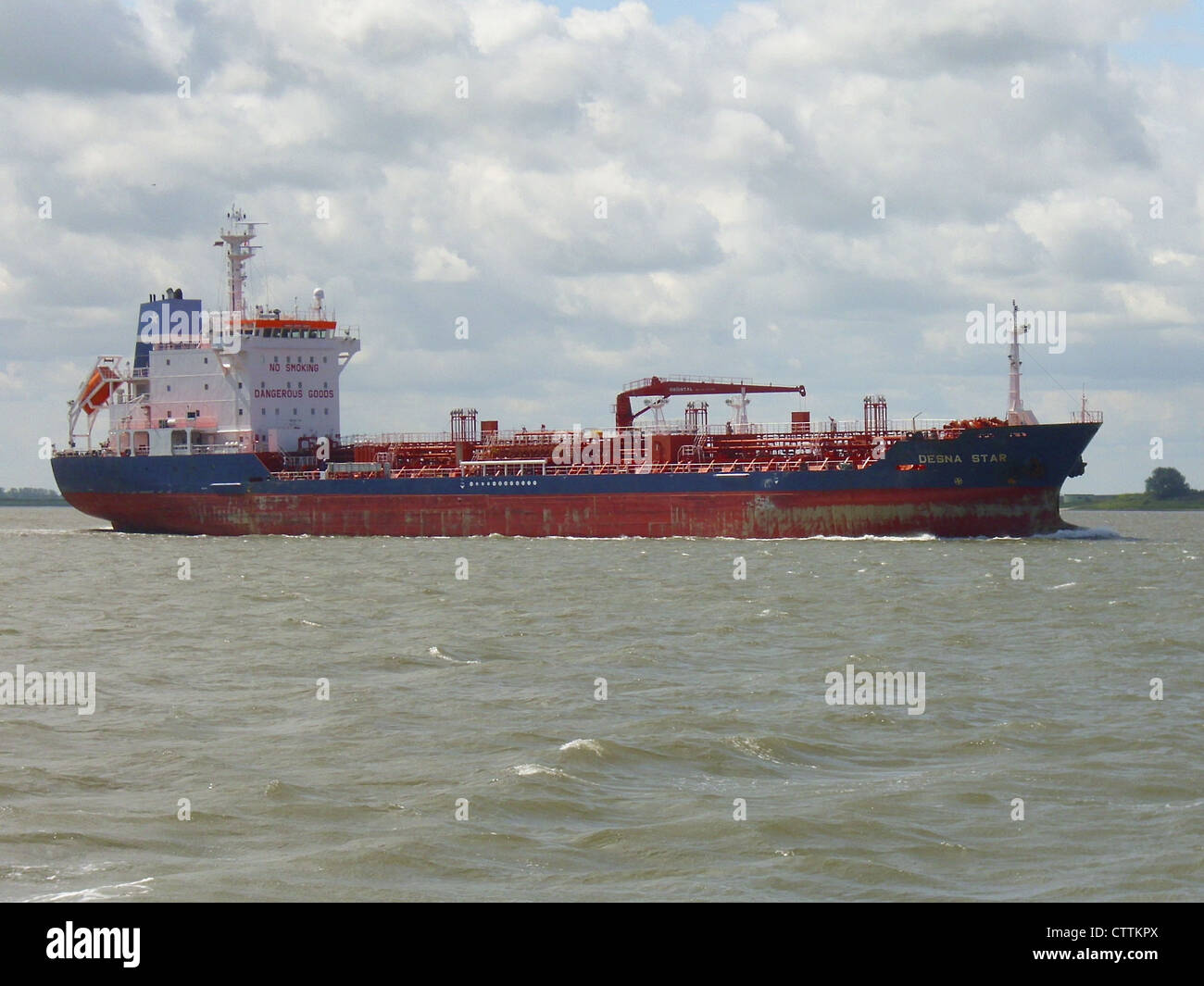 Tanker star hi-res stock photography and images - Alamy