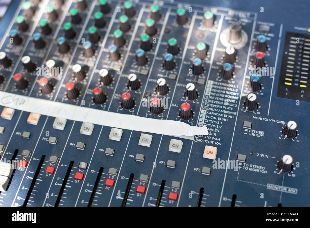 Sound control desk hi-res stock photography and images - Alamy