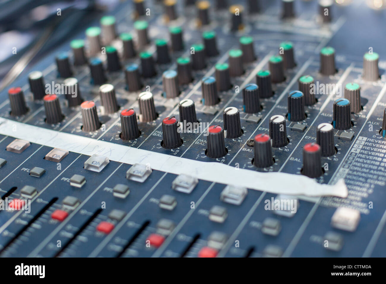 Sound control desk hi-res stock photography and images - Alamy
