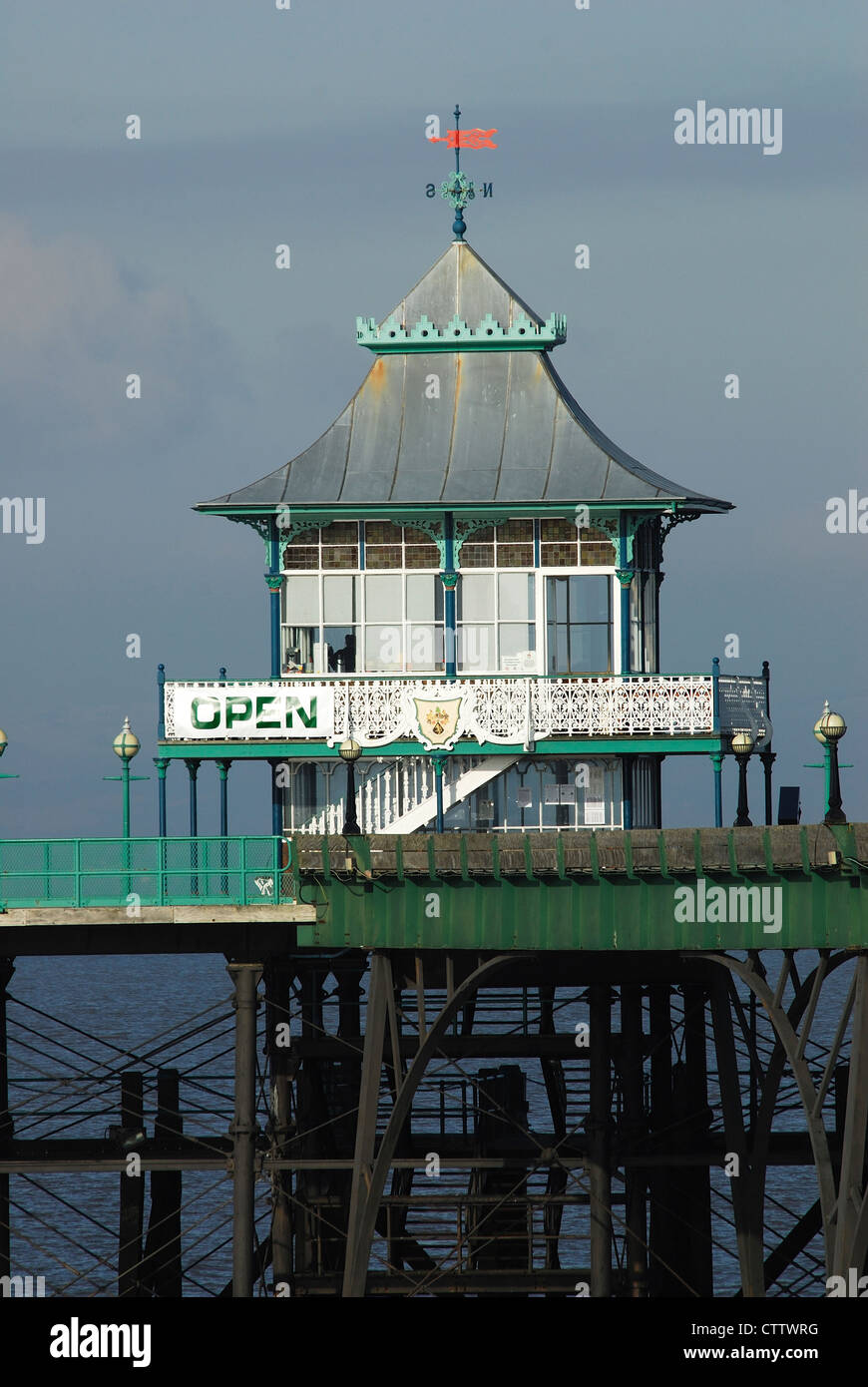 Clevedon pier somerset uk hi-res stock photography and images - Alamy