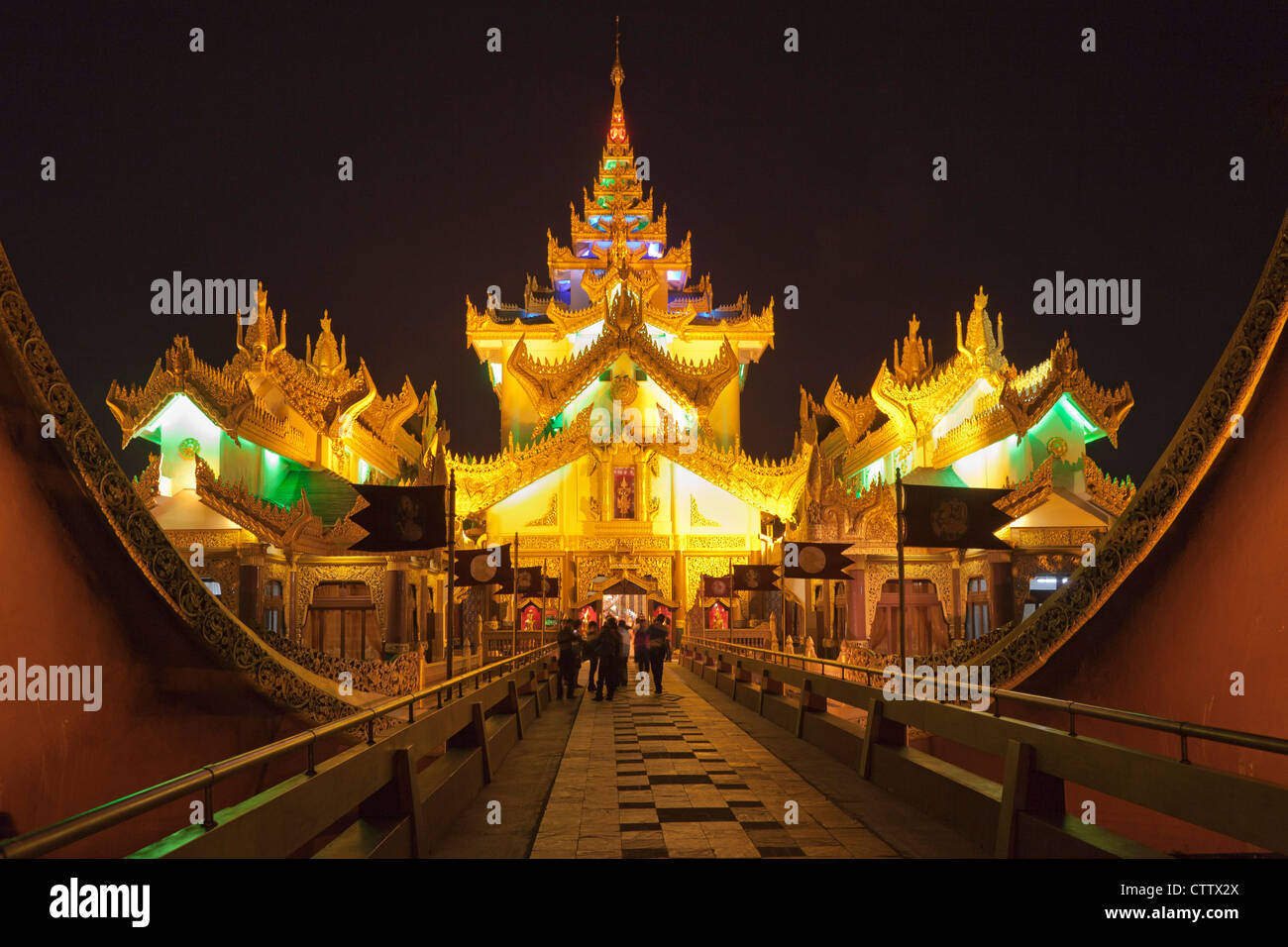 Karaweik Palace entrance at night, Yangon, Myanmar Stock Photo - Alamy