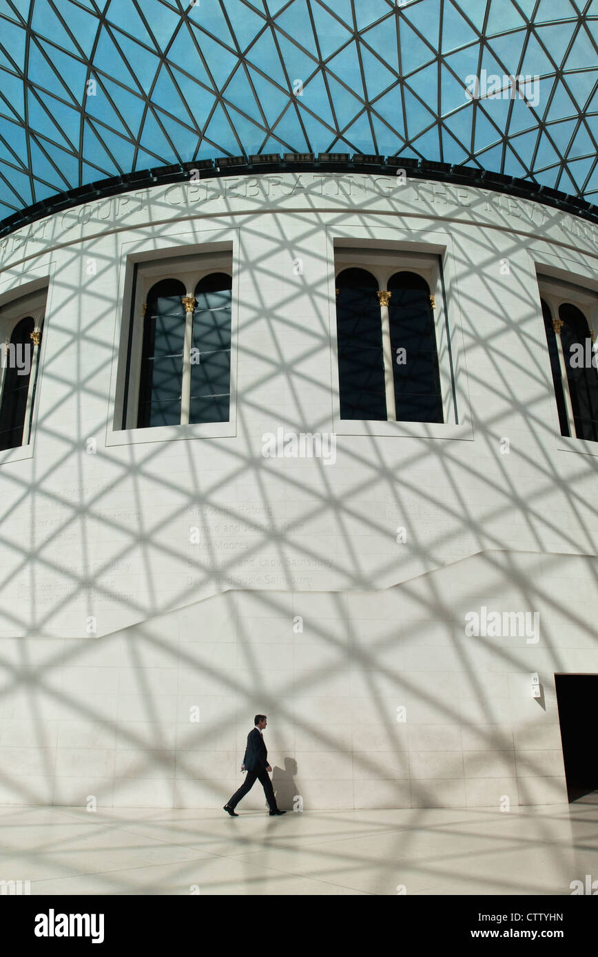 Designed by Foster and partners, the domed glass segmented roof that ...