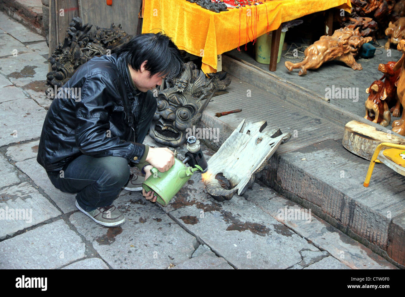 Statue of the craftsman hi-res stock photography and images - Alamy